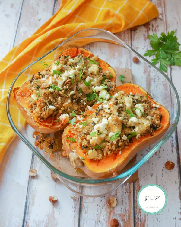 Butternut farcie au quinoa, feta et champignons - Sab'n'Pepper