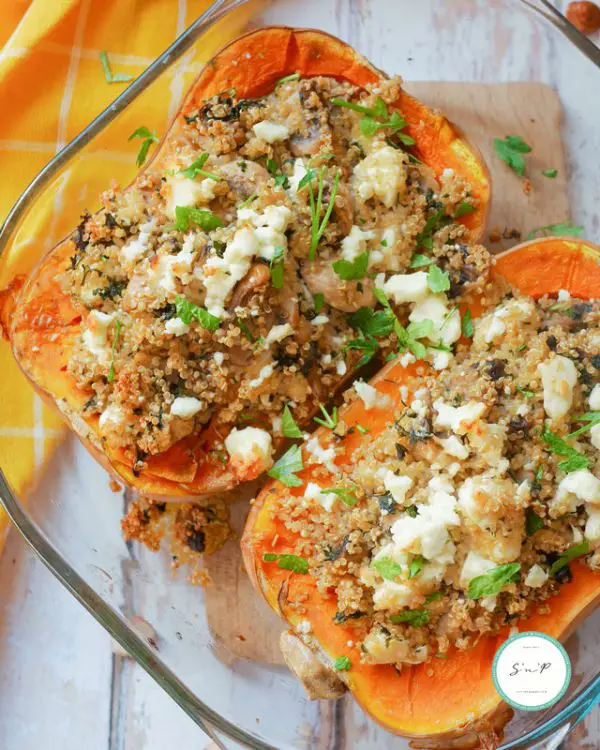 Butternut farcie au quinoa, feta et champignons - Sab'n'Pepper